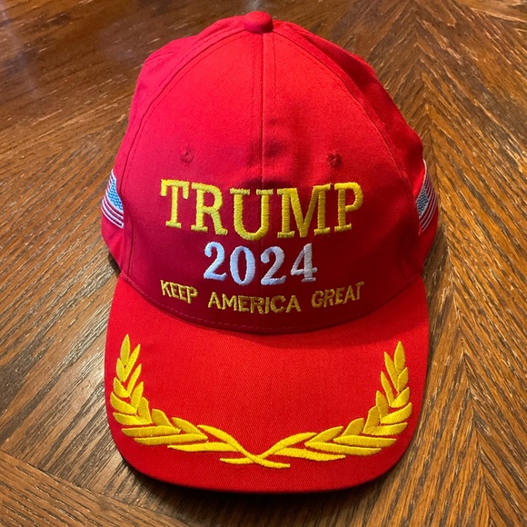 Accessories | Trump 224 Keep America Great Yellow Gold White ...